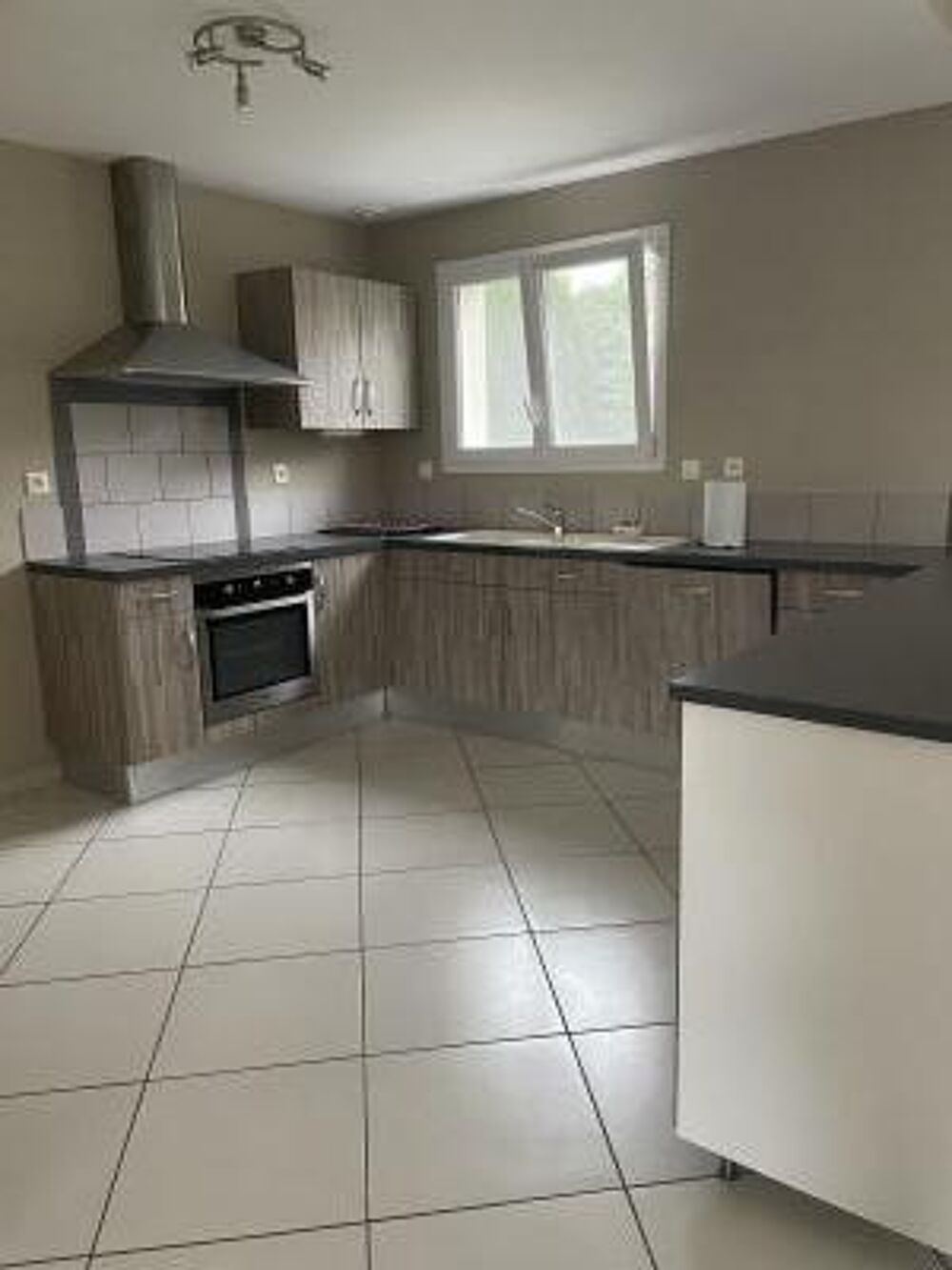 Annonce location maison 4 pièces à Lamothe-landerron (33190 ...