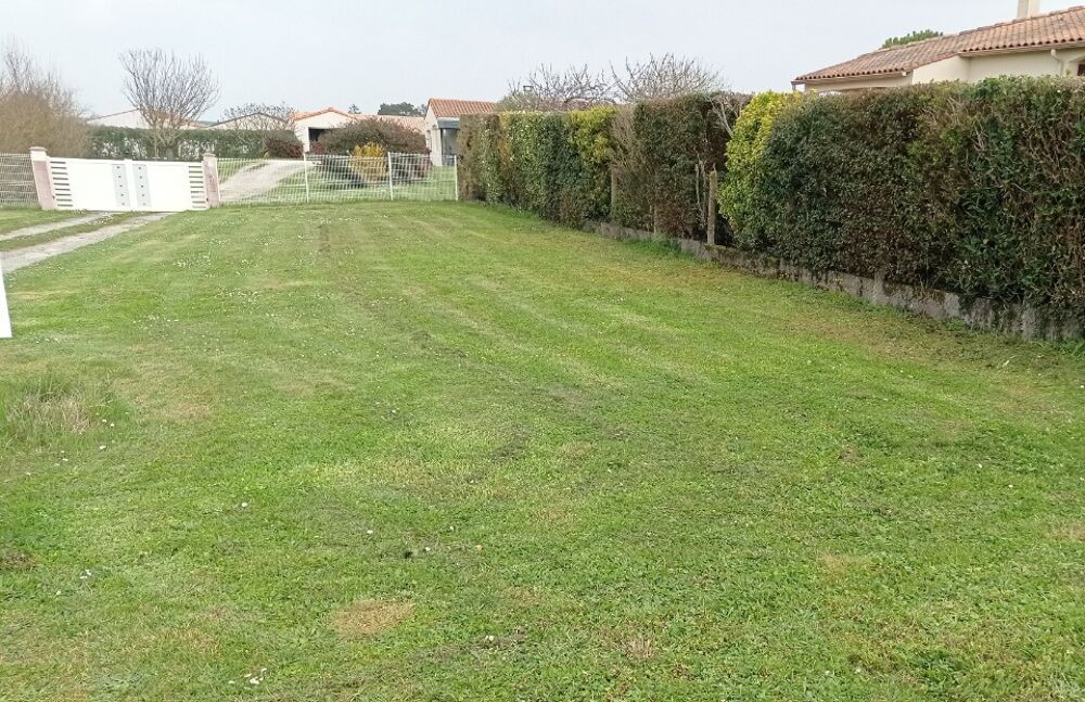 Annonce vente terrain terrain de 557m2 à Meschers-sur-gironde (17132 ...