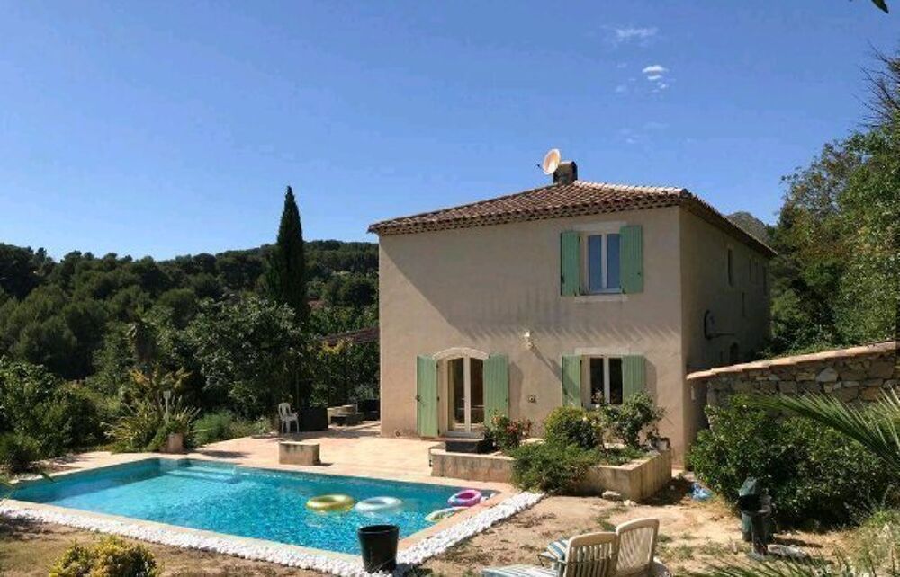 Paru Vendu Marseillenull