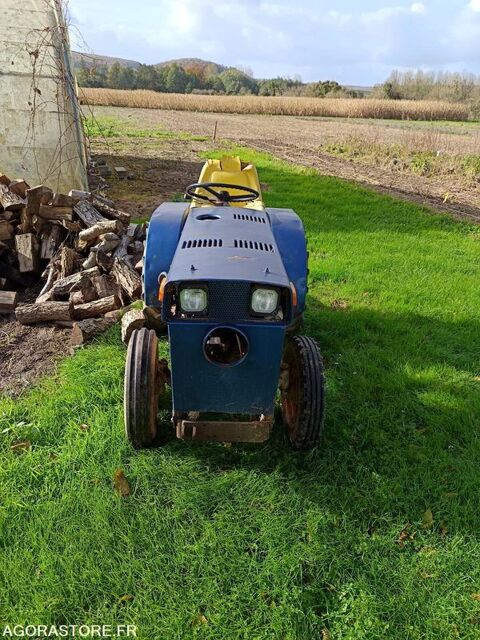 Tracteur agricole occasion - 1920 € - Vismes (Seine-Saint-Denis ...