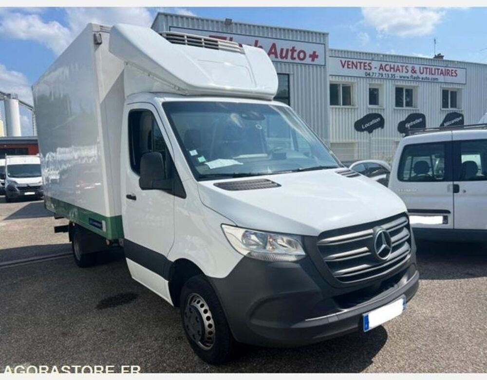 Camion - porteur 3,5 t occasion - 2019 - 21075 € - Saint-Étienne (Seine ...