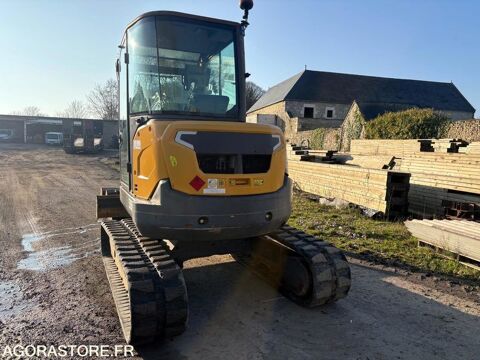 Engin de chantier, manutention occasion - 24510 € - 2016 - Formigny La ...