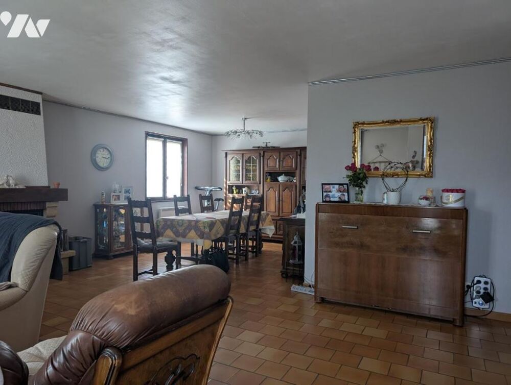 Annonce vente maison 8 pièces de 214m2 à Saint-andré-de-corcy (01390 ...