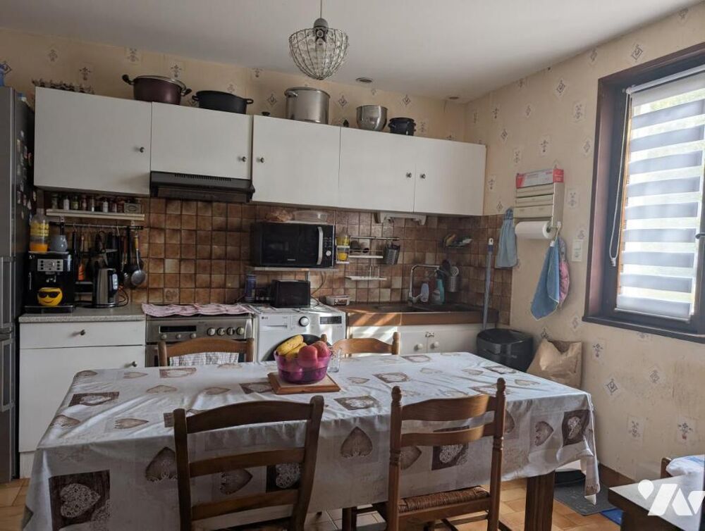 Annonce vente maison 8 pièces de 214m2 à Saint-andré-de-corcy (01390 ...