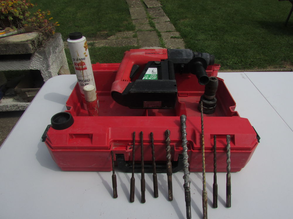 Achetez perforateur hilti occasion, annonce vente à Varzay (17) WB172280947