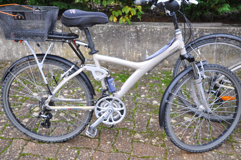 Achetez vtc b twin decathlon quasi neuf, annonce vente à Tournus (71 ...