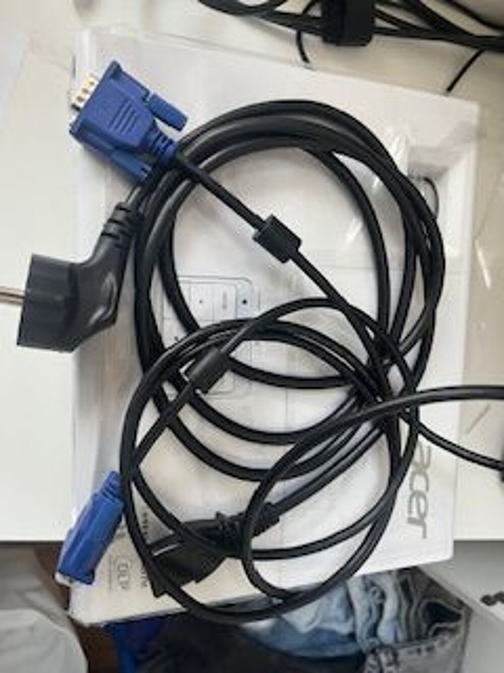 Achetez vidéo projecteur quasi neuf, annonce vente à Grenoble (38 ...