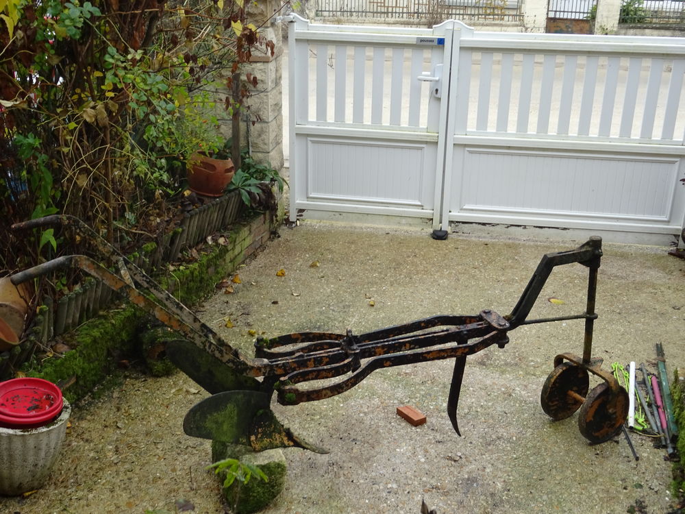 Achetez charrue charrue occasion, annonce vente à Esternay (51) WB170045290