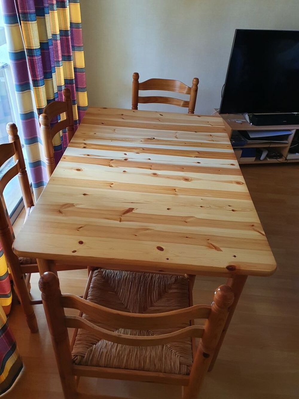 Achetez table en pin massif occasion, annonce vente à Jallais (49 ...