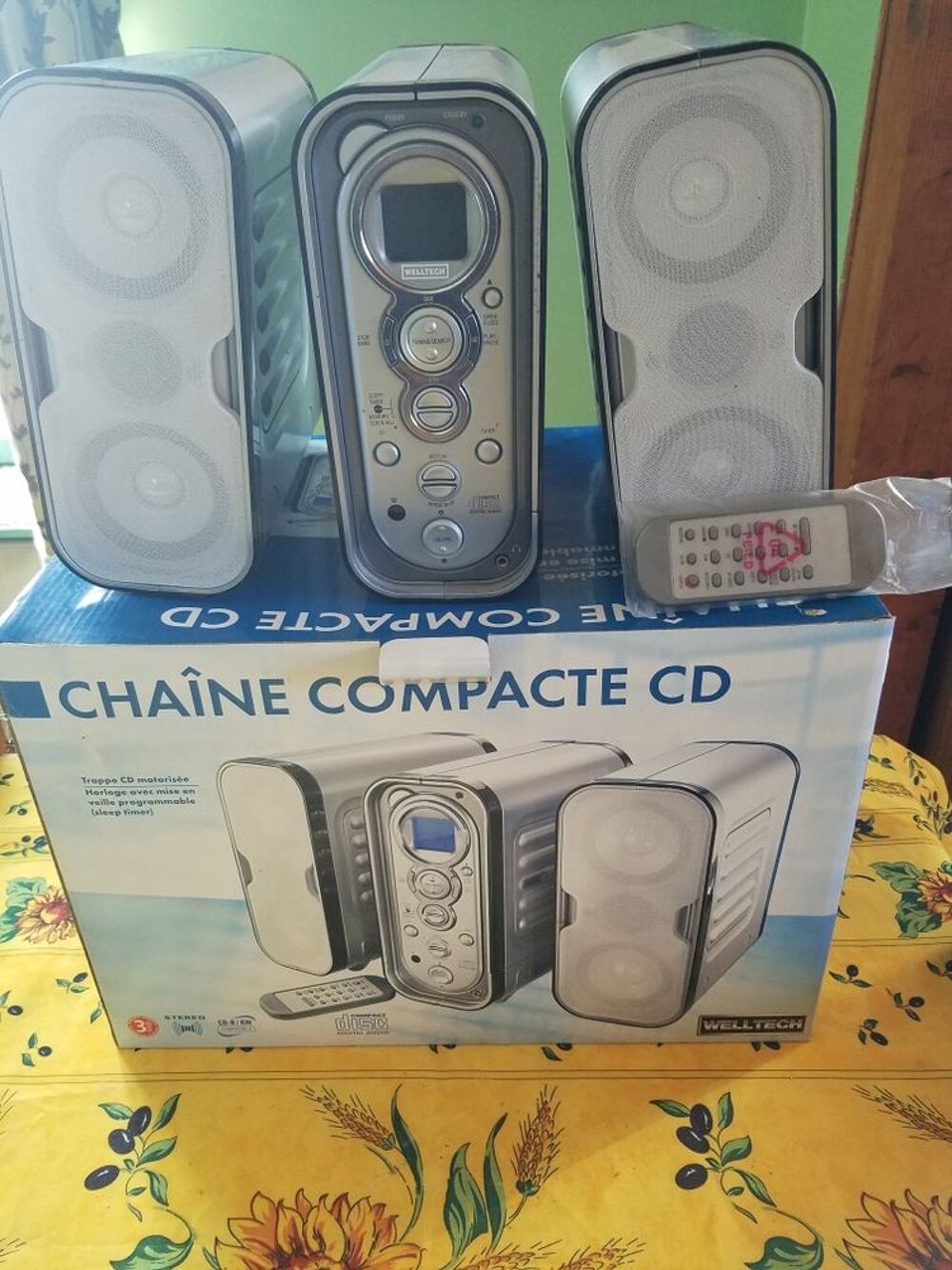 Achetez mini chaine quasi neuf, annonce vente à Poligny (77) WB171257142