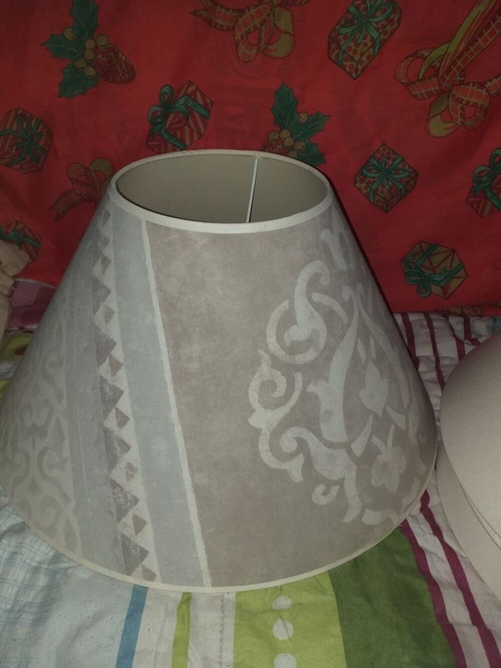 Achetez abajours bonjour je occasion, annonce vente à Meulan (78 ...