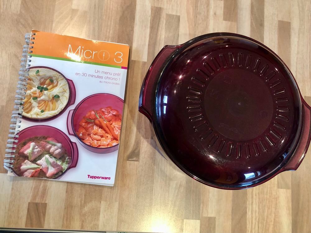 Achetez micro 3 tupperware occasion, annonce vente à Villeromain (41) WB172686902