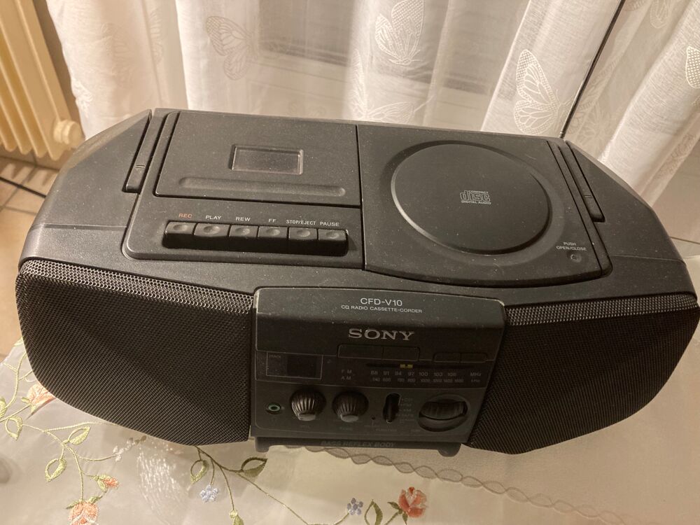 Achetez radio cd k7 sony a occasion, annonce vente à Reims (51) WB172636242