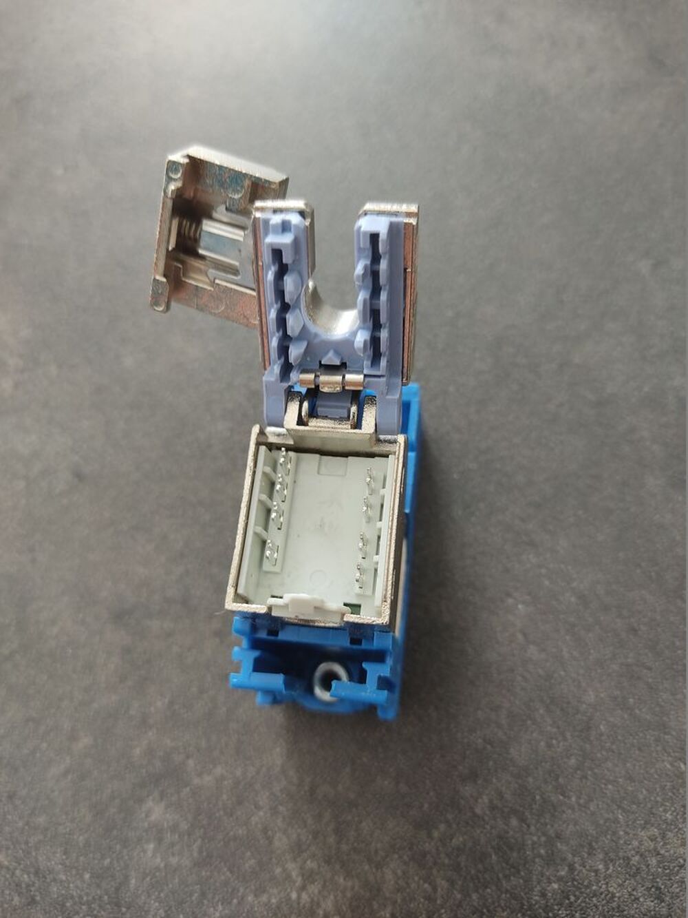 Achetez noyau rj45 cat6 occasion, annonce vente à Boisset-et-Gaujac (30 ...