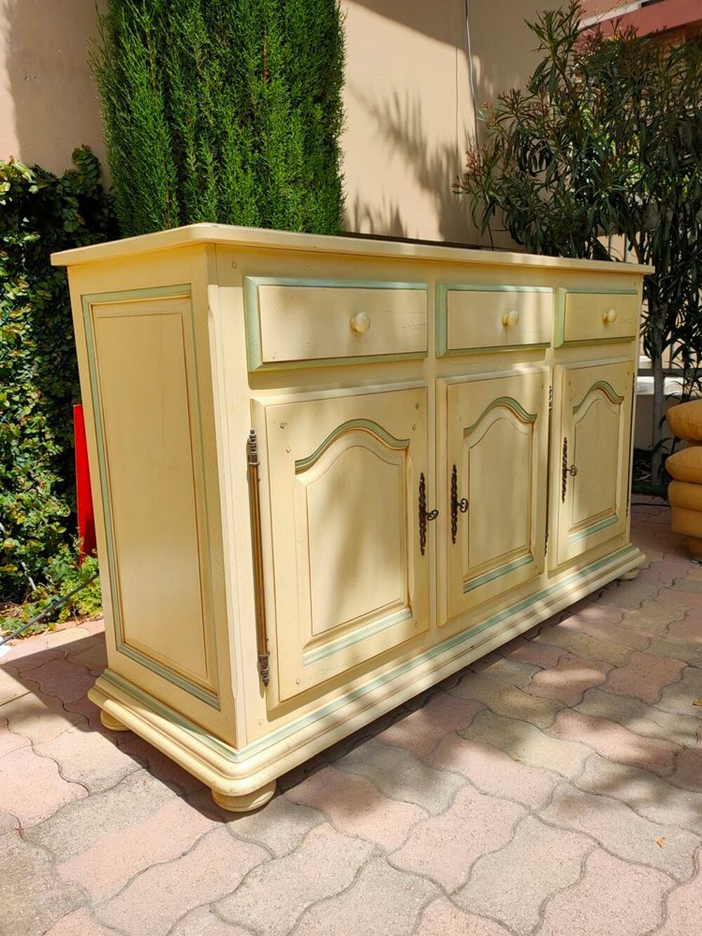 Achetez buffet joli buffet occasion, annonce vente à Saint-Laurent-du ...
