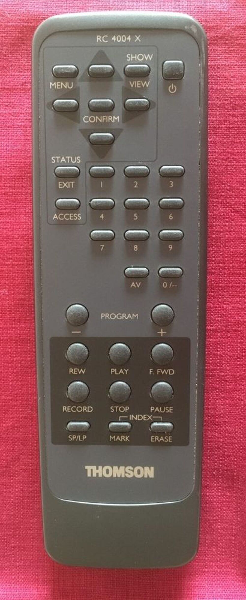 Achetez télécommande thomson quasi neuf, annonce vente à Tours (37) WB168242815