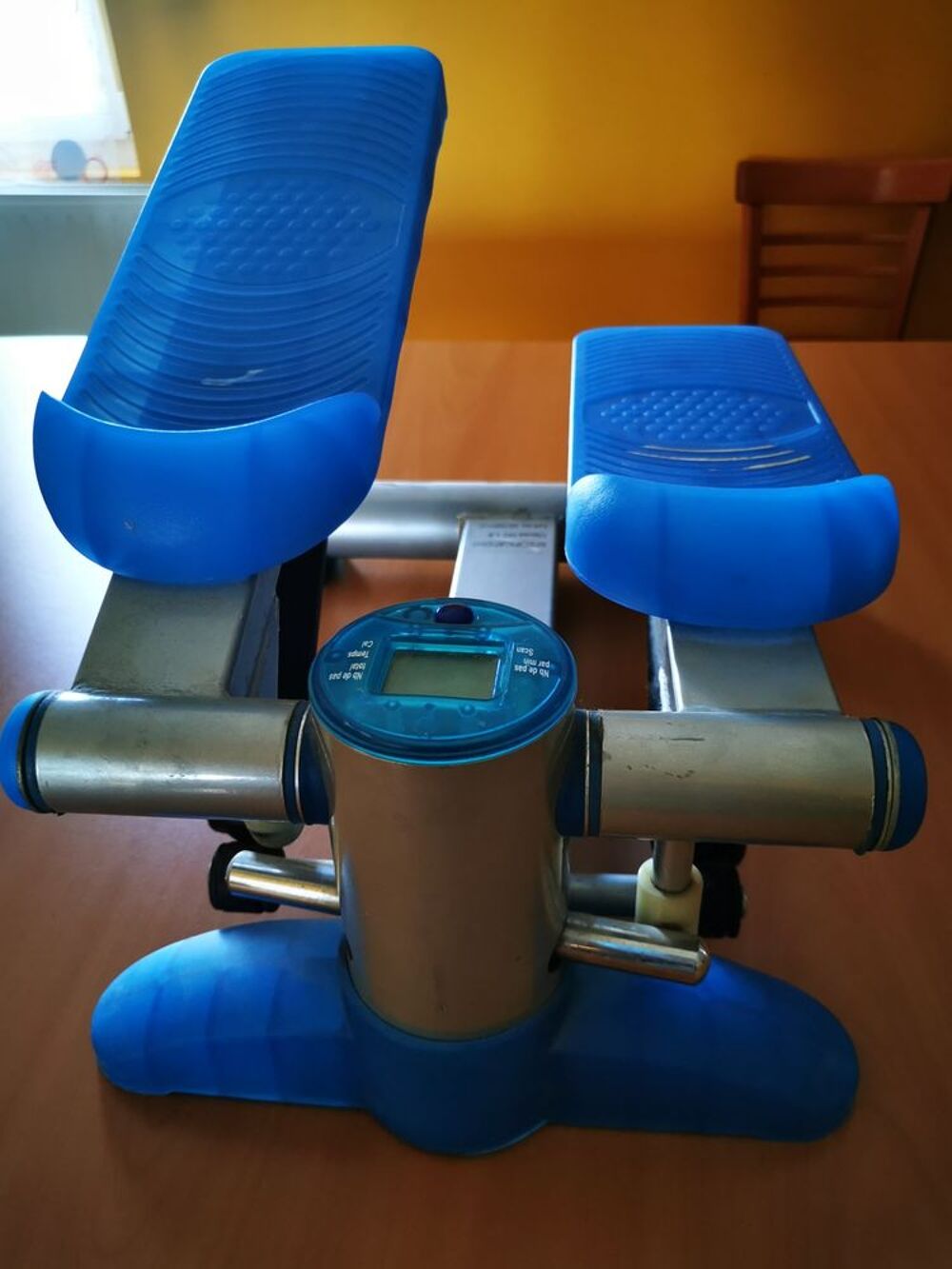 Achetez stepper stepper bleu occasion, annonce vente à Seyssinet ...