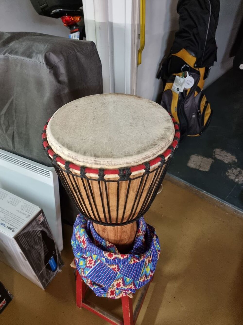 Achetez djembe beau design neuf - revente cadeau, annonce vente à Paris ...