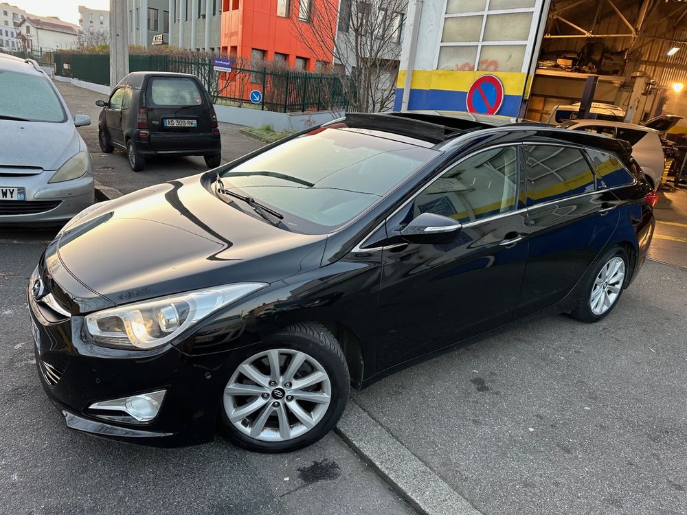 Hyundai i40 SW 1.7 CRDi 136 Pack Premium Limited occasion - Diesel ...