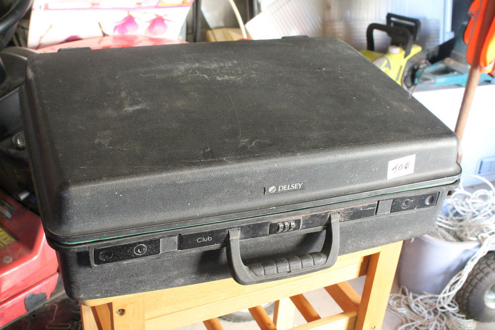 Achetez valise à outils occasion, annonce vente à Varennes-Changy (45 ...