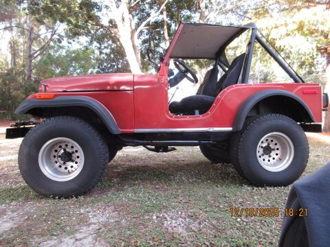 Jeep Divers 1973 occasion - Essence - 1973 - 8 047 km - 15 500 € - Lyon ...