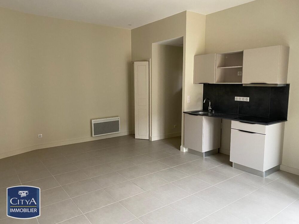 Annonce location appartement 2 pièces de 49m2 à Fontenay le comte ...