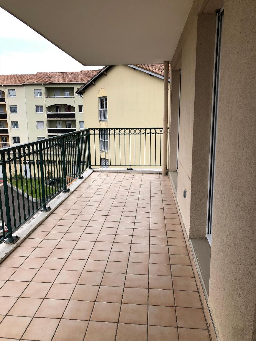 Annonce location appartement 3 pièces de 83m2 à Decines (69150 ...